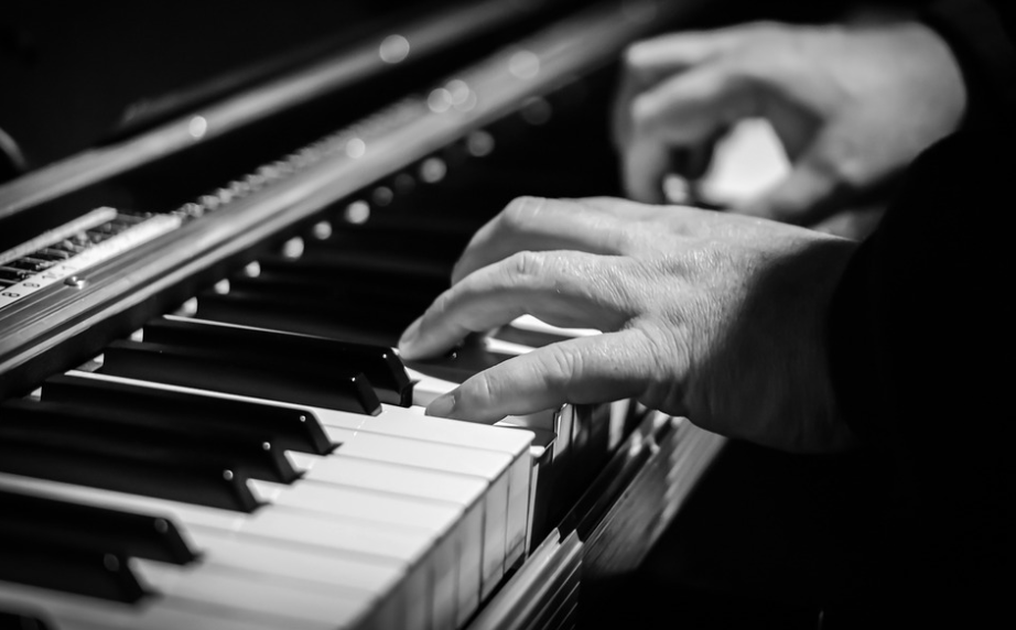 Graham Johnson - David Greer Music David Greer Music